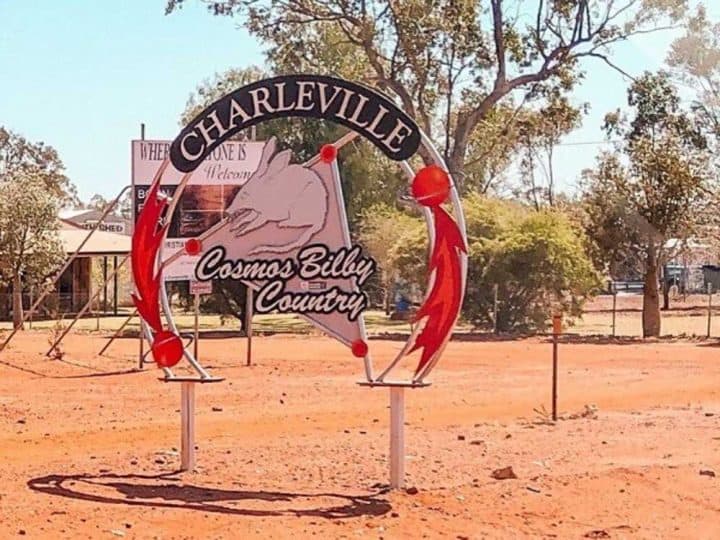 15 of The Best Outback Queensland Towns to Visit - Thrifty Family Travels