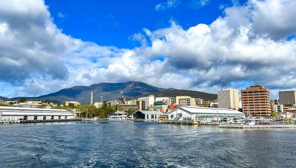 Getting from Hobart Airport to the City Centre