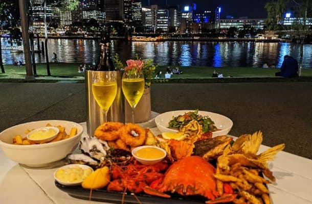 Best Christmas Lunch Brisbane 2023 - Thrifty Family Travels